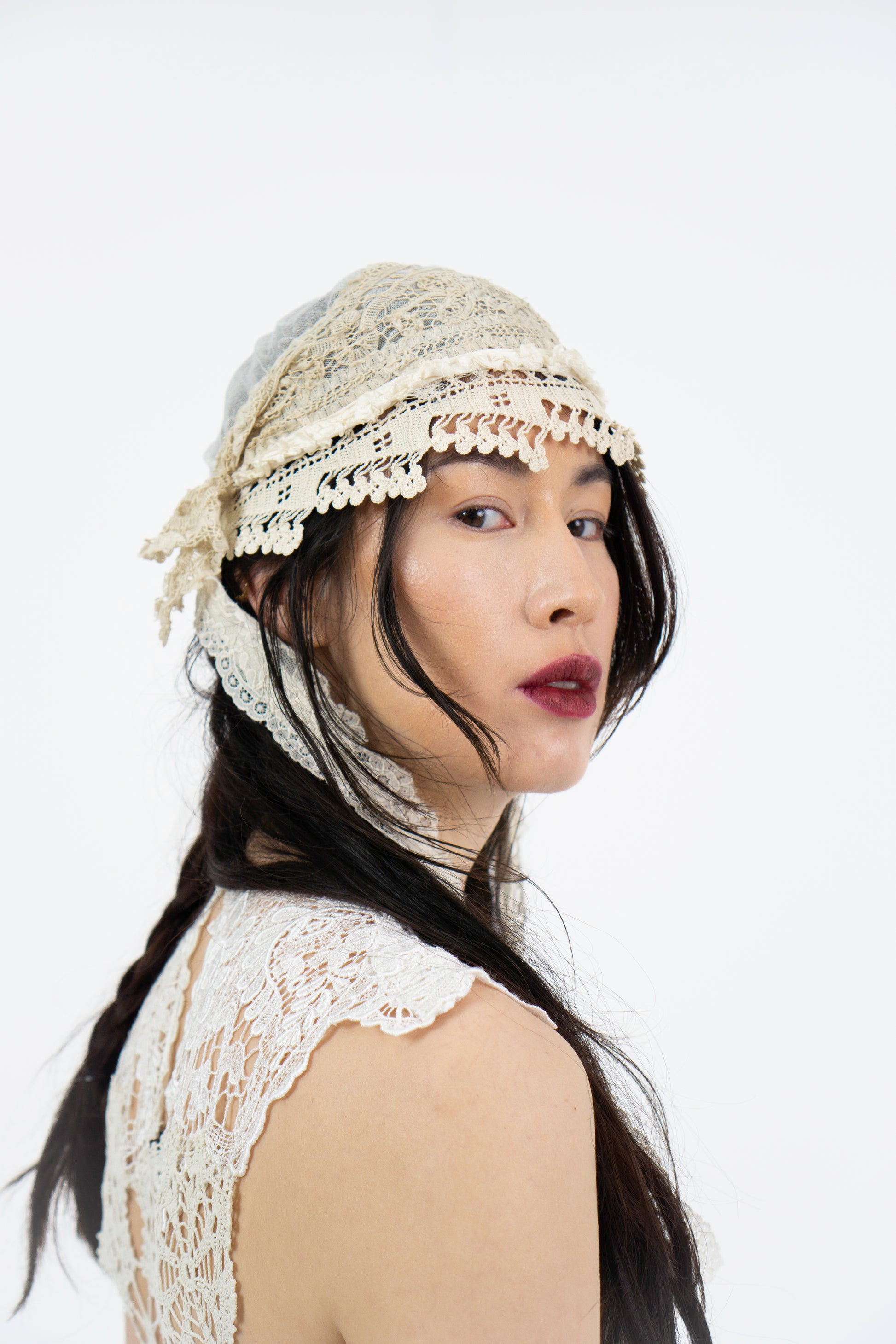 HEADPIECE ROSE DETAIL – LES FLEURS STUDIO